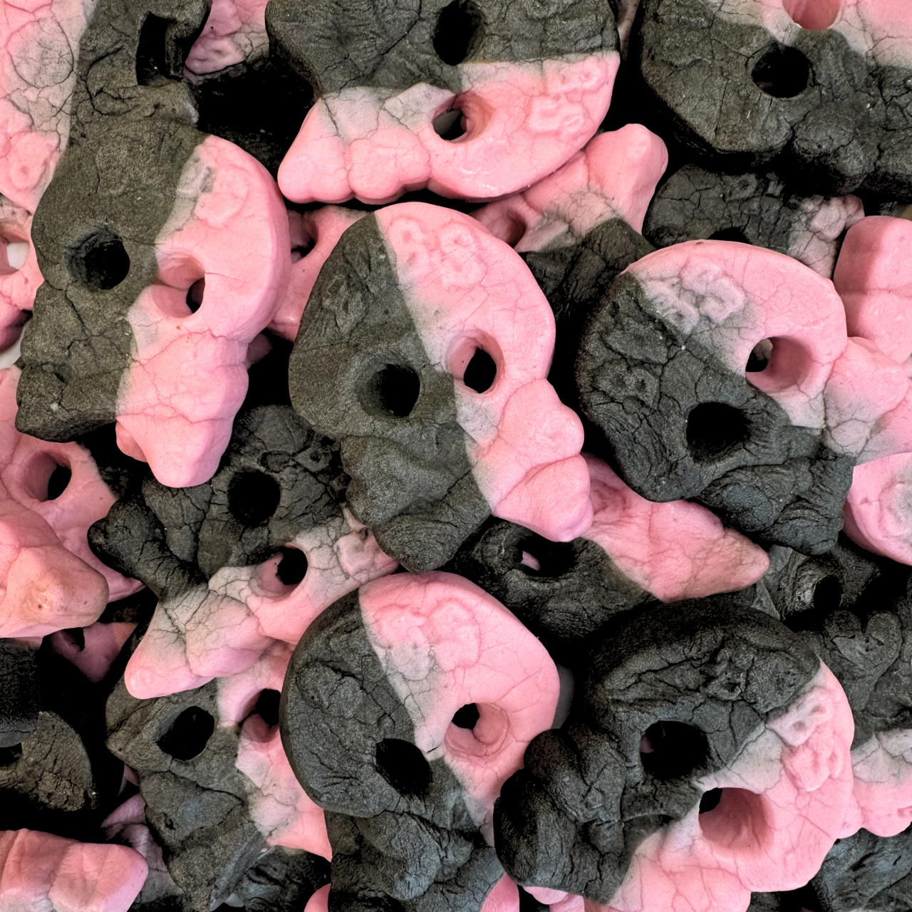 Bubs Raspberry Licorice Skulls – Sugar-Free Sour & Chewy – Swedish ...